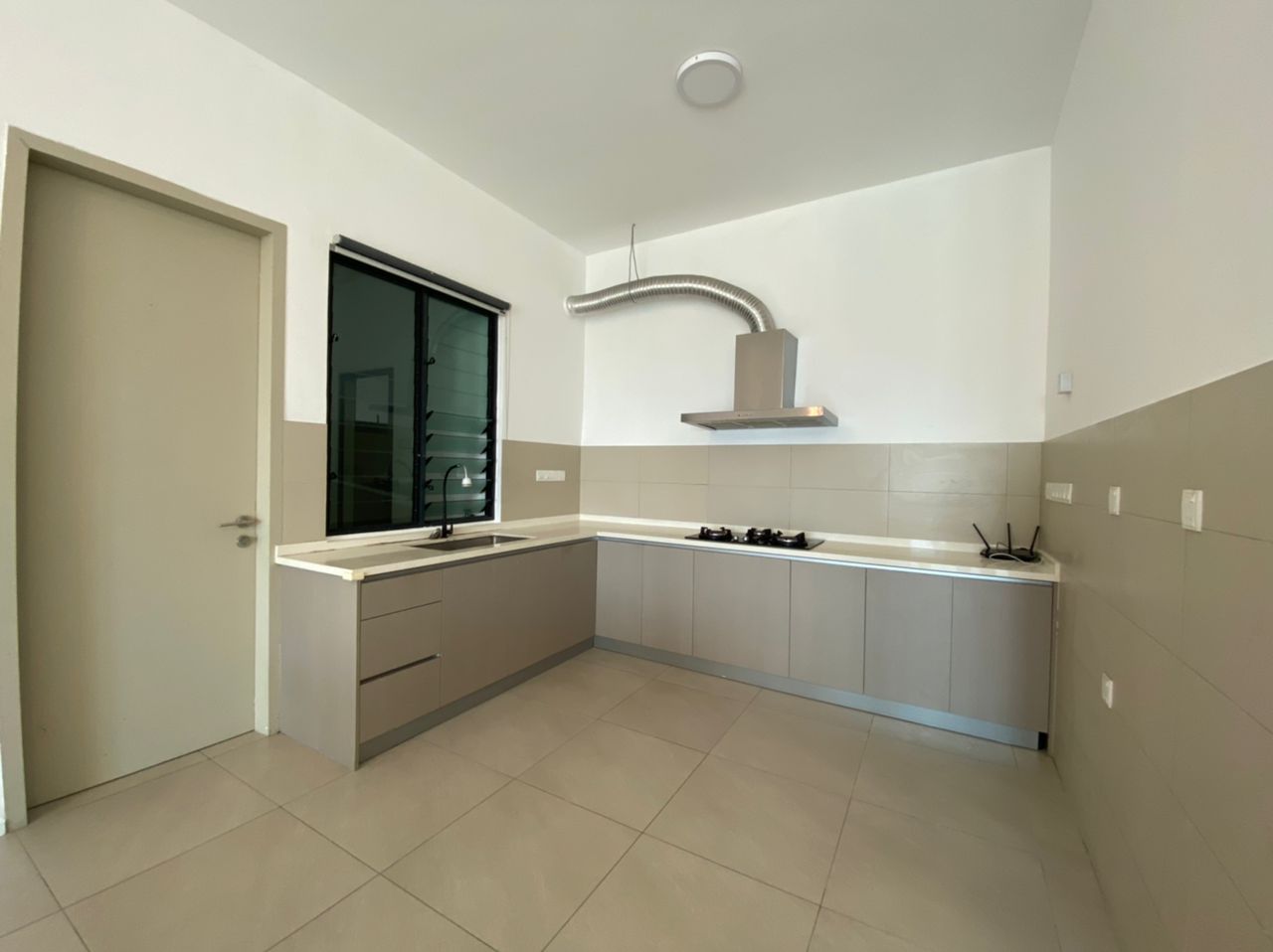 Mira Residence