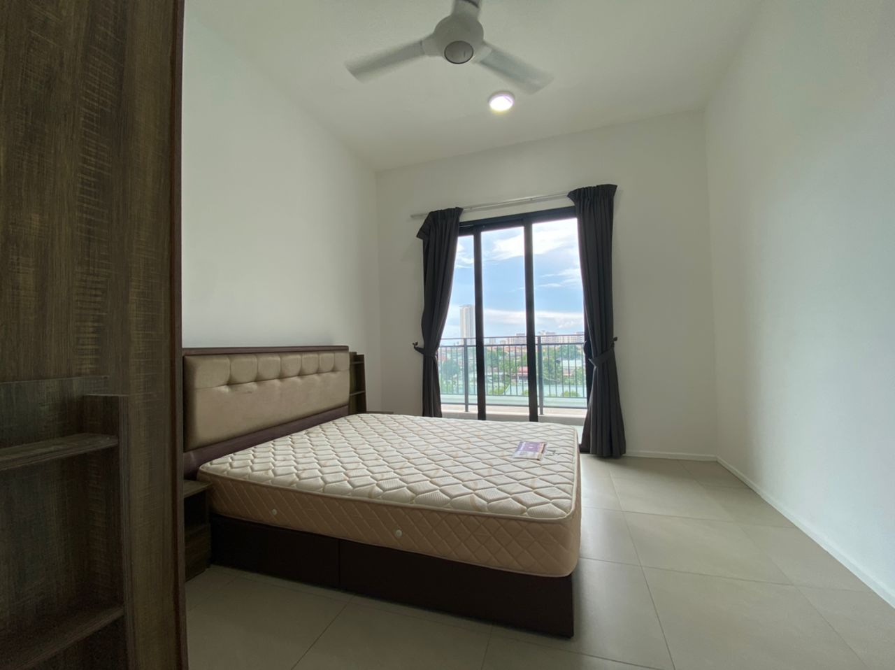 Mira Residence